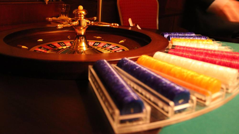 California Roulette - The Casino Roulette Game Without a Wheel